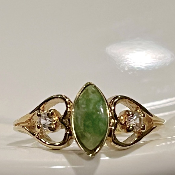 Avon | Jewelry | Vintage Avon 8k Hge Gold Plated Oval Jade W Clear ...